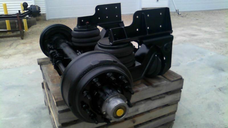 Link 8A000052 Tag Axle in Clarksville, Iowa #38