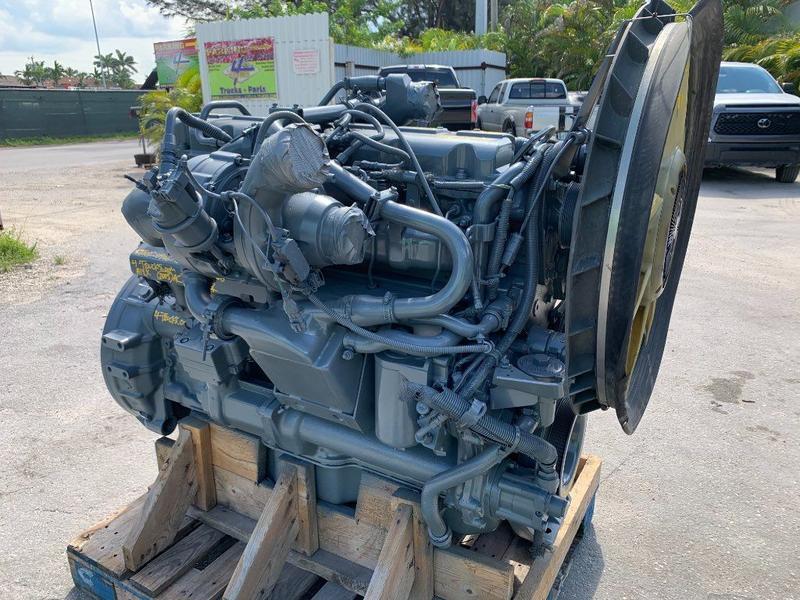 MACK AC-427 Engine Assembly in MIAMI, FL #510-0906191