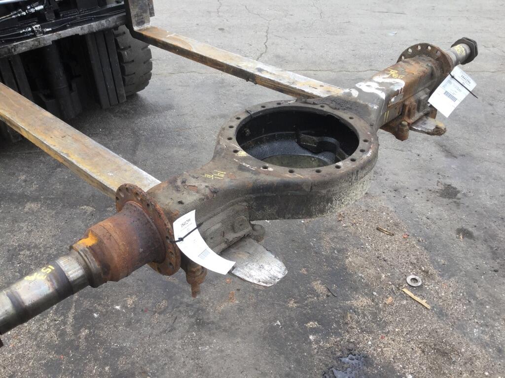 MACK CRD93 AXLE HOUSING, REAR (REAR) OEM# 3121K2871 in Toledo, OH #1841299