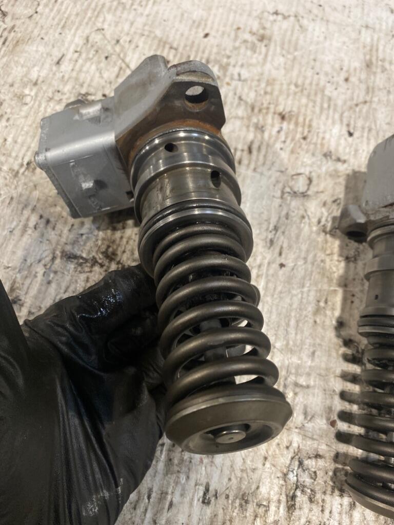 MACK MP8 Fuel Injector OEM# 0414755007 in Abbotsford, BRITISH COLUMBIA ...