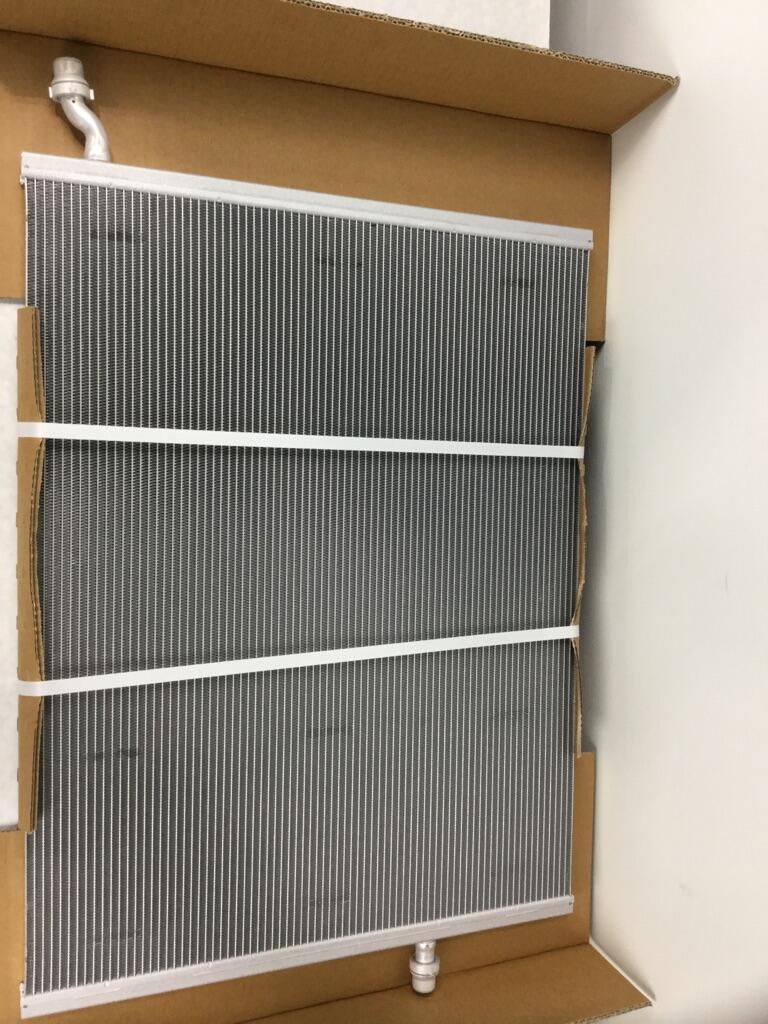 MERCEDES Intercooler OEM# A 099 500 35 00 in UMATILLA, OR #A0995003500