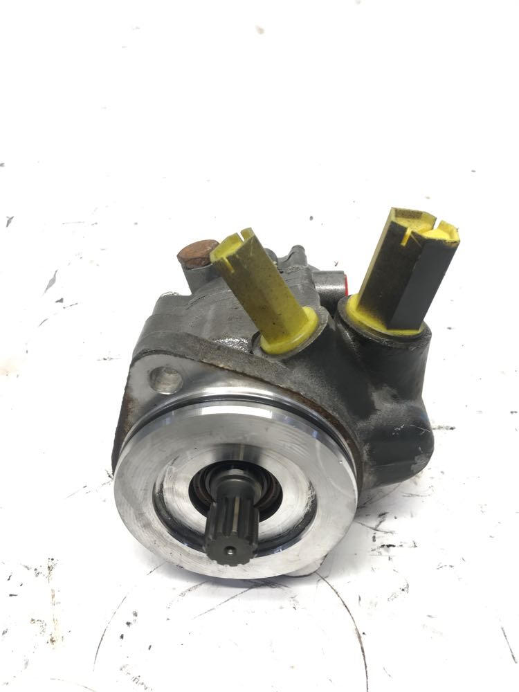 PACCAR MX13 Power Steering Pump OEM# 1885524 in Dorr, MI #553-10175