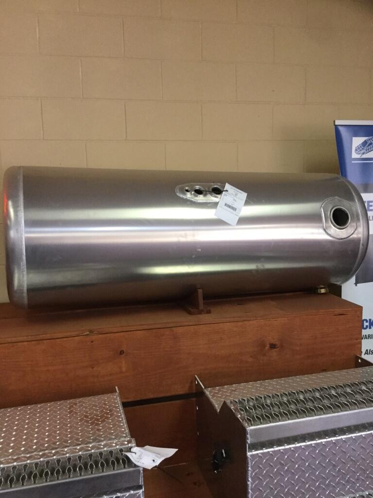 PETERBILT 352 FUEL TANK OEM# PT-230110-DR,T07-123110-12 in Toledo, OH # ...