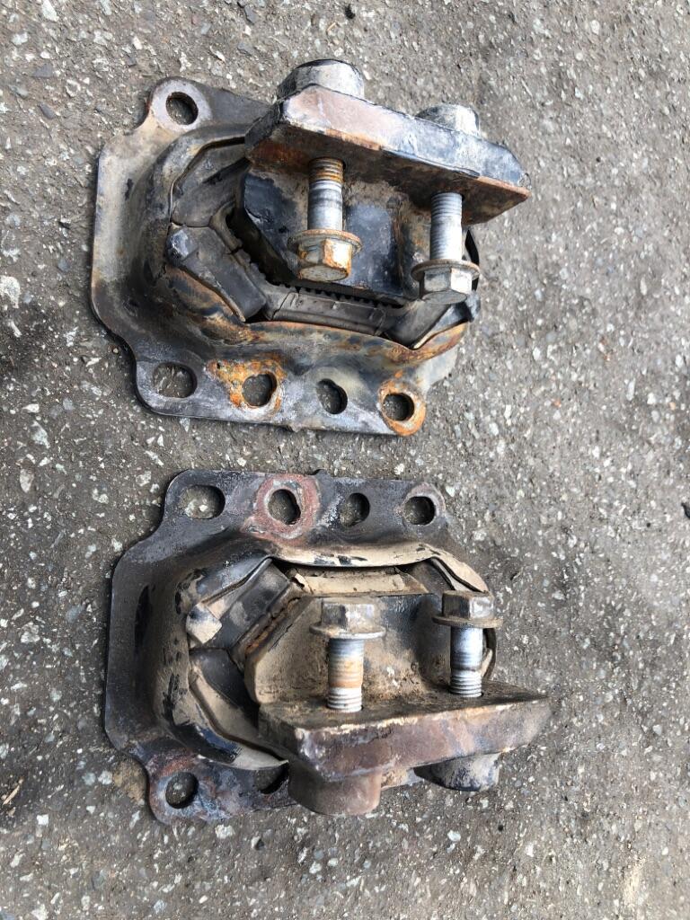 PETERBILT 367 Engine Mounts in Abbotsford, BRITISH COLUMBIA #24807