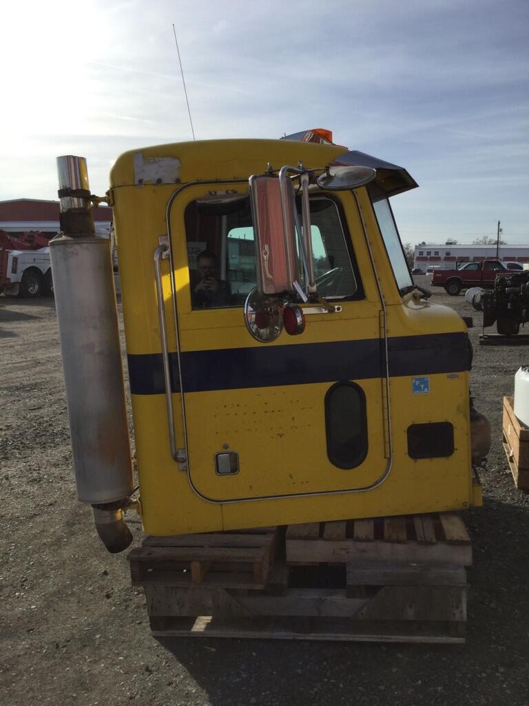 PETERBILT 375 Cab Assembly in UMATILLA, OR #21947