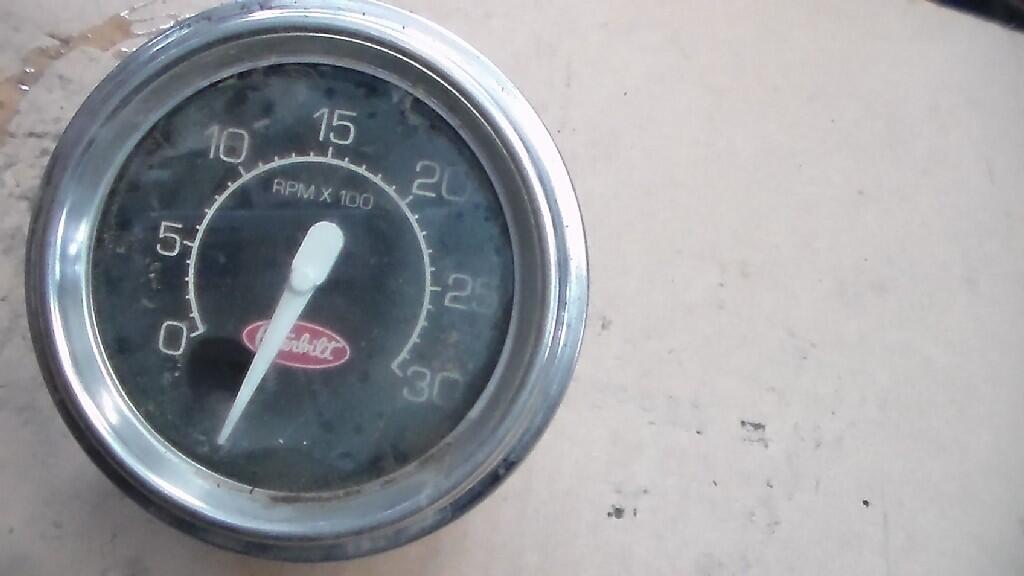 PETERBILT 377_17-03150-001 Tachometer in Alamo, Texas #114651