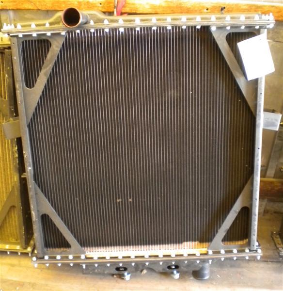PETERBILT 379 RADIATOR ASSEMBLY OEM# 07-06657A041 in Spokane, WA #RSH ...