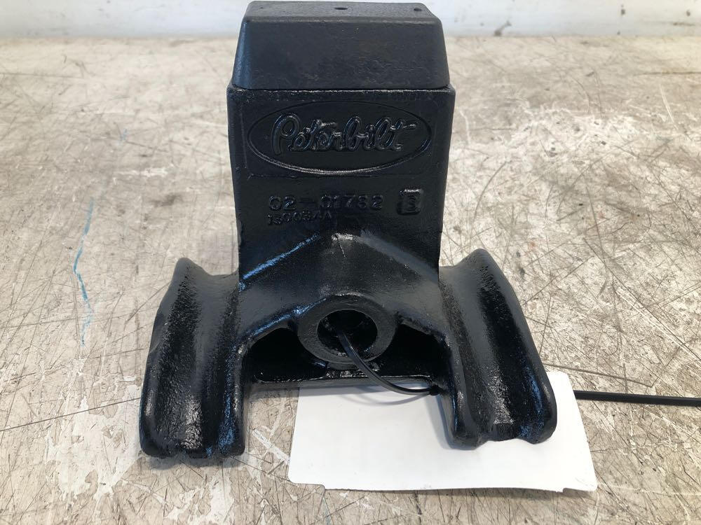 PETERBILT 379 Suspension Bracket in Dorr, MI #641-11652
