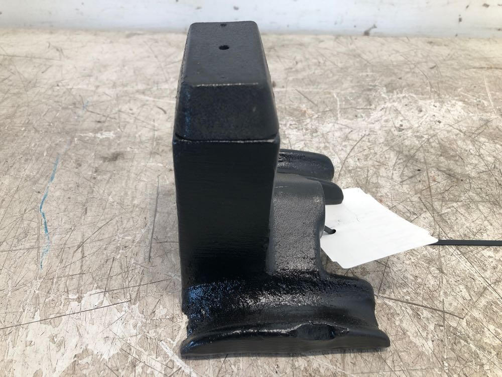 PETERBILT 379 Suspension Bracket in Dorr, MI #641-11652