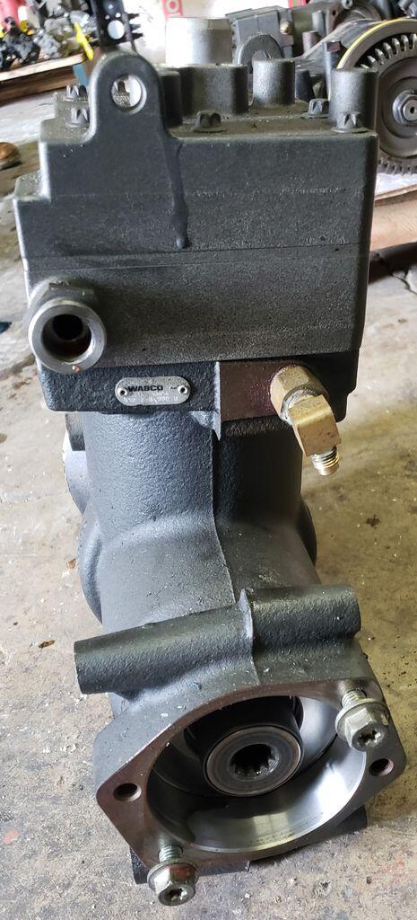 PETERBILT 567 Air Compressor OEM# 2042828 in SPOKANE, WA #3303