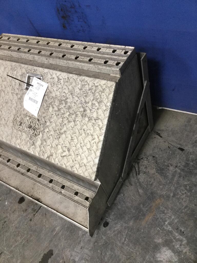 PETERBILT 579 TOOL BOX in Athens, GA #1832434