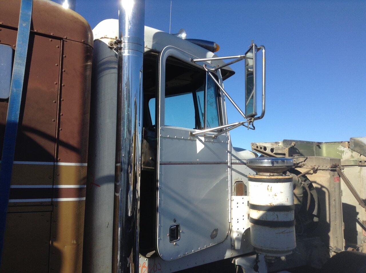 Peterbilt 359 Cab Assembly in Spencer, IA #24730852