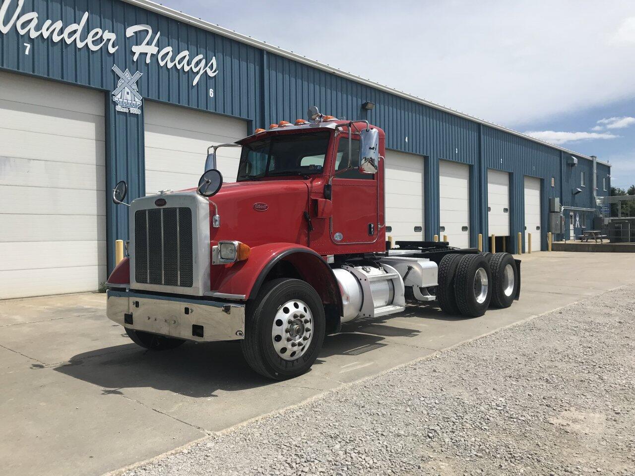 Peterbilt 365 Truck in Des Moines, IA #16PB053