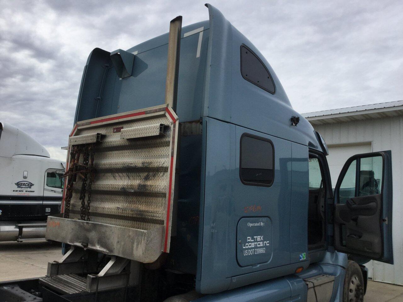 Peterbilt 387 Headache Rack in Spencer, IA #24662350