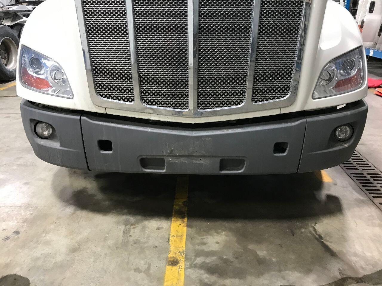 Peterbilt 579 Bumper Assembly, Front in Sioux Falls, SD #24860103