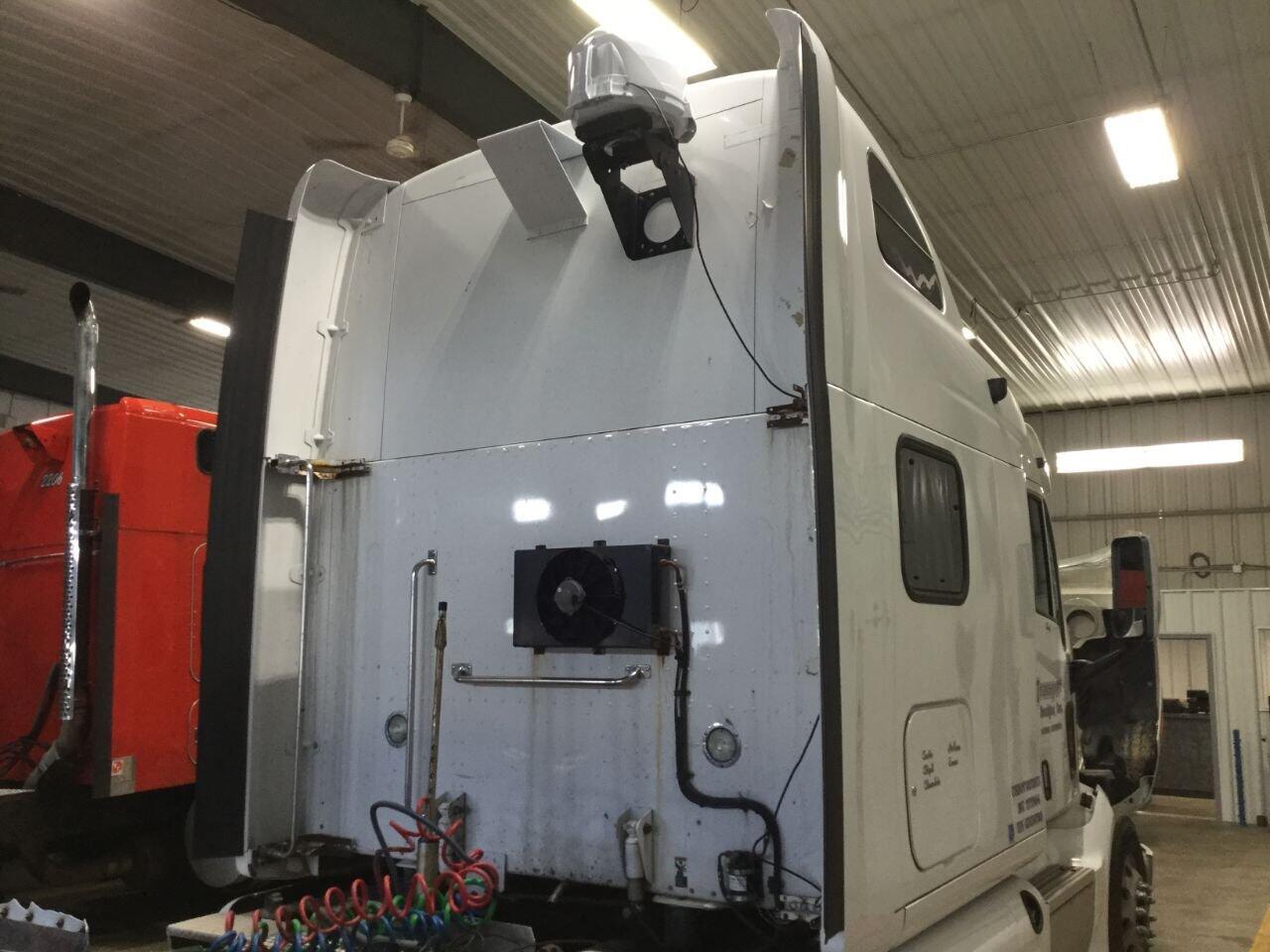 Peterbilt 587 Cab Assembly in Sioux Falls, SD #24770340