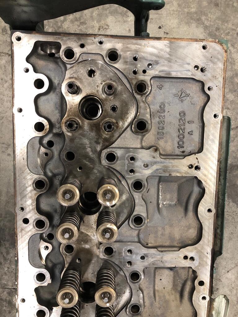 VOLVO D13 SCR Cylinder Head in Abbotsford, BRITISH COLUMBIA #15695