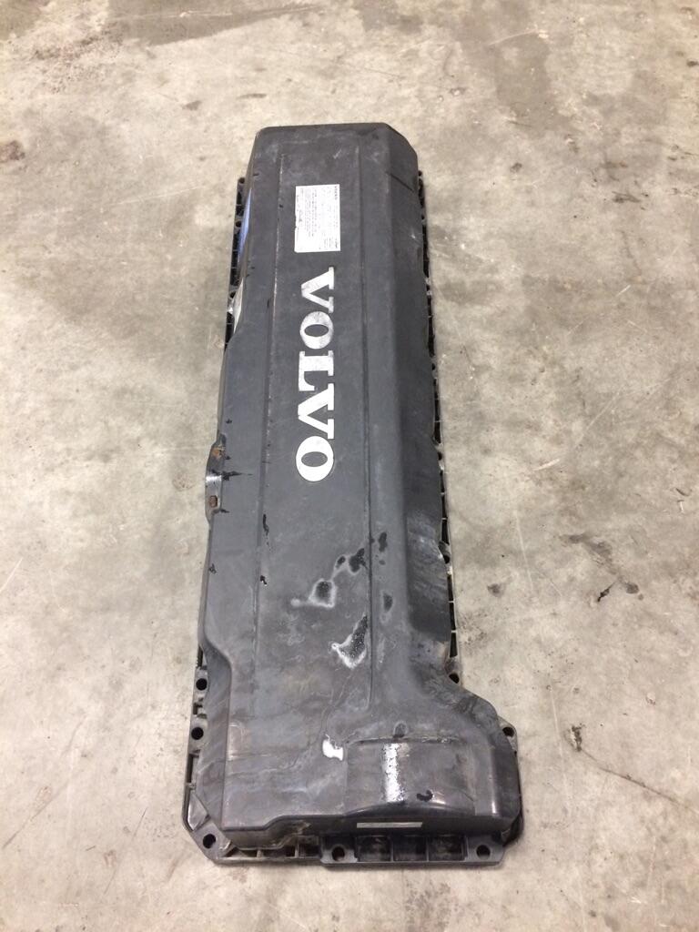 VOLVO D13 SCR Valve Cover OEM# 20740683 in Abbotsford, BRITISH COLUMBIA ...
