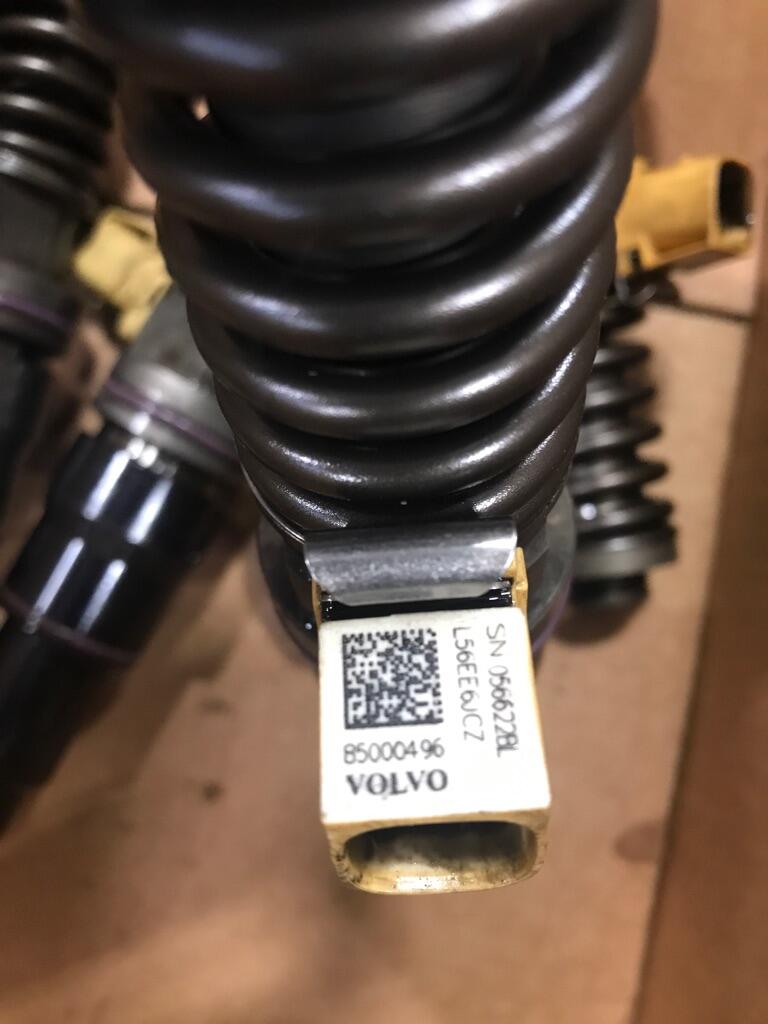 VOLVO D16 SCR Fuel Injector in Abbotsford, BRITISH COLUMBIA #11522