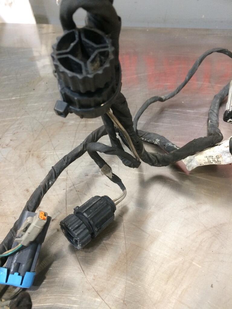 VOLVO VNL630 Engine Wiring Harness OEM# 21765055 in Abbotsford, BRITISH ...