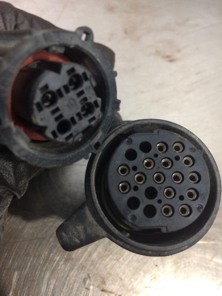 VOLVO VNL630 Engine Wiring Harness OEM# 21765055 in Abbotsford, BRITISH ...