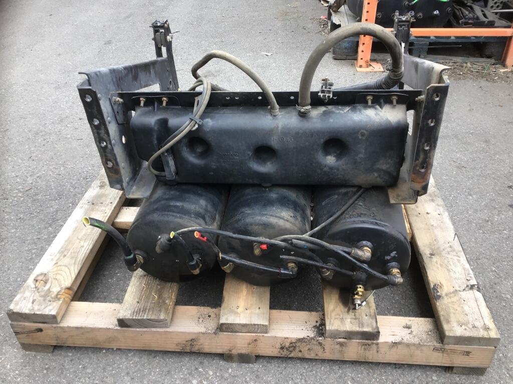 VOLVO VNL BATTERY BOX in Spokane, WA #2106054