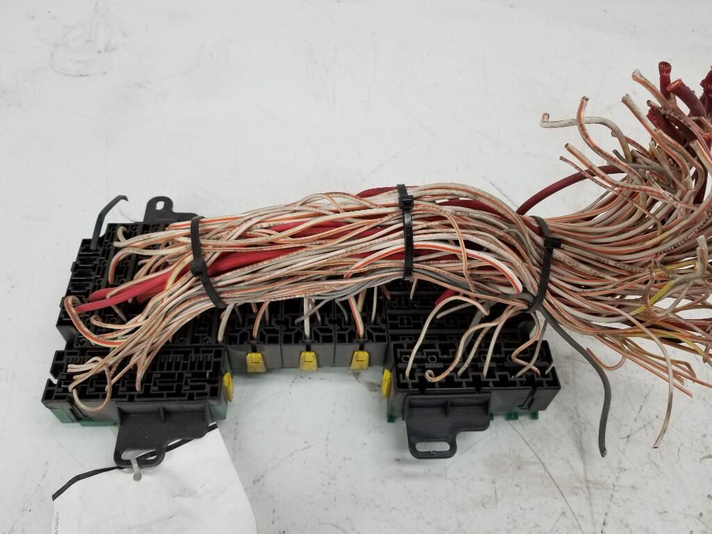 VOLVO VNL Fuse Box in OWENSBORO, KY #62610