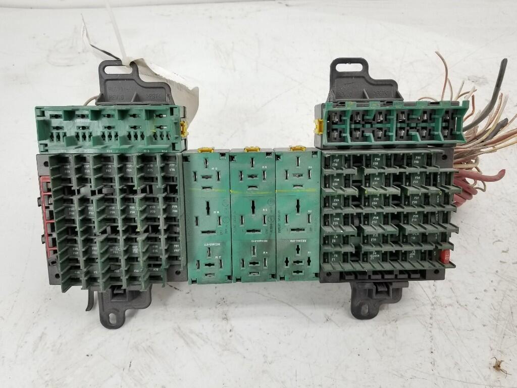 VOLVO VNL Fuse Box in OWENSBORO, KY #62610