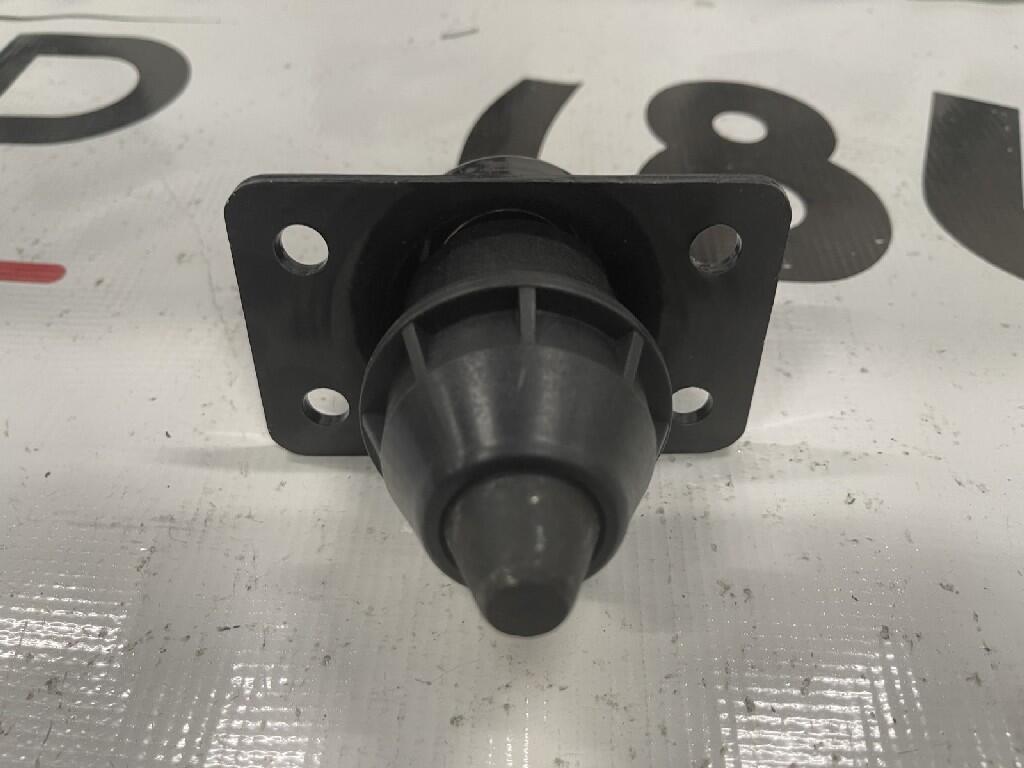 VOLVO VNL Hood Latch in SPARTANBURG, SC #VL-0723