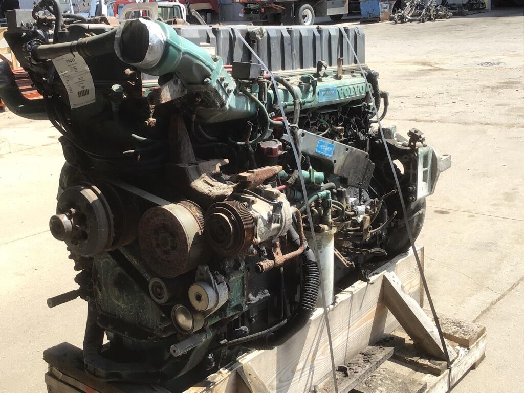 VOLVO VN Engine Assembly in Holland, MI #77411