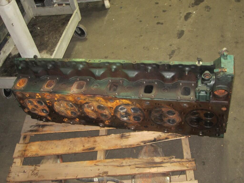 VOLVO Cylinder Head OEM# 410200869 in Grand Rapids, MI #1038460
