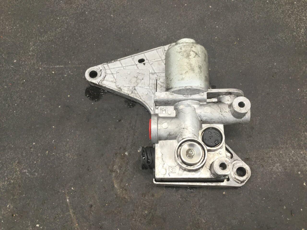 Volvo VED12 Jake Brake ( see also 3053 Engine Valve & Related) OEM ...