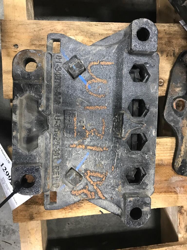 Western Star Trucks 5700 Engine Mounts OEM# 01-34070-000 in Abbotsford ...