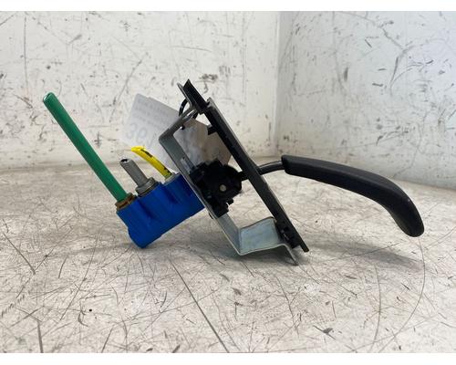 BENDIX Brake Air Valve OEM# 21314716 in Dorr, MI #361-10578