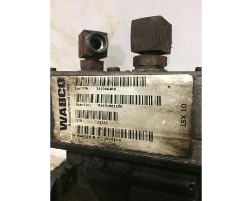 CUMMINS ISX Air Compressor OEM# 3690864 in Abbotsford, BRITISH COLUMBIA ...