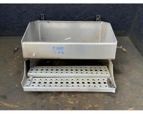 FREIGHTLINER CASCADIA 125 TOOL BOX FOR SALE #694664