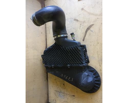 INTERNATIONAL LT62 Air Cleaner OEM# 2515573C1 in Abbotsford, BRITISH ...