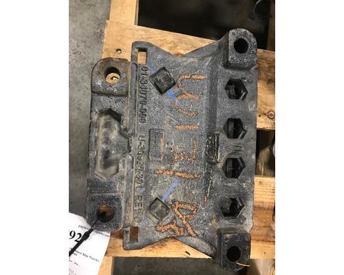 Western Star Trucks 5700 Engine Mounts OEM# 01-34070-000 in Abbotsford ...