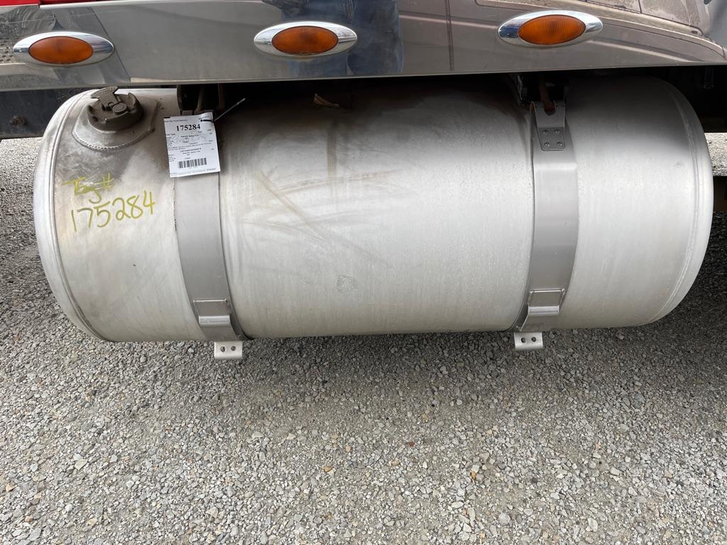 Used 2005 Peterbilt 387 Fuel Tank for sale | Louisville Kentucky United ...